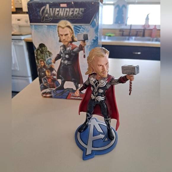 Marvel | Other | Nib Marvel Avengers Thor Chris Hemsworth Bobble Head ...
